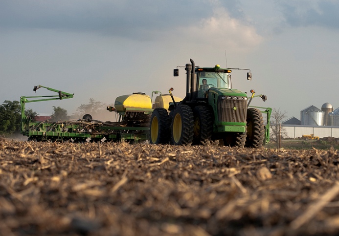 PODCAST: Wheat-soybean double-crop rotations - Field Advisor